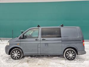 Pelēks Volkswagen Transporter 2005 Tallina, ar dzinēja tilpumu 1.90 L un nobraukumu 244 tūkst. km par 4998 €, foto 4 vietnē AUTOMOTO.COM.LV