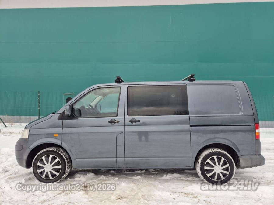 Pelēks Volkswagen Transporter 2005 Tallina, ar dzinēja tilpumu 1.90 L un nobraukumu 244 tūkst. km par 4998 €, foto 4 vietnē AUTOMOTO.COM.LV