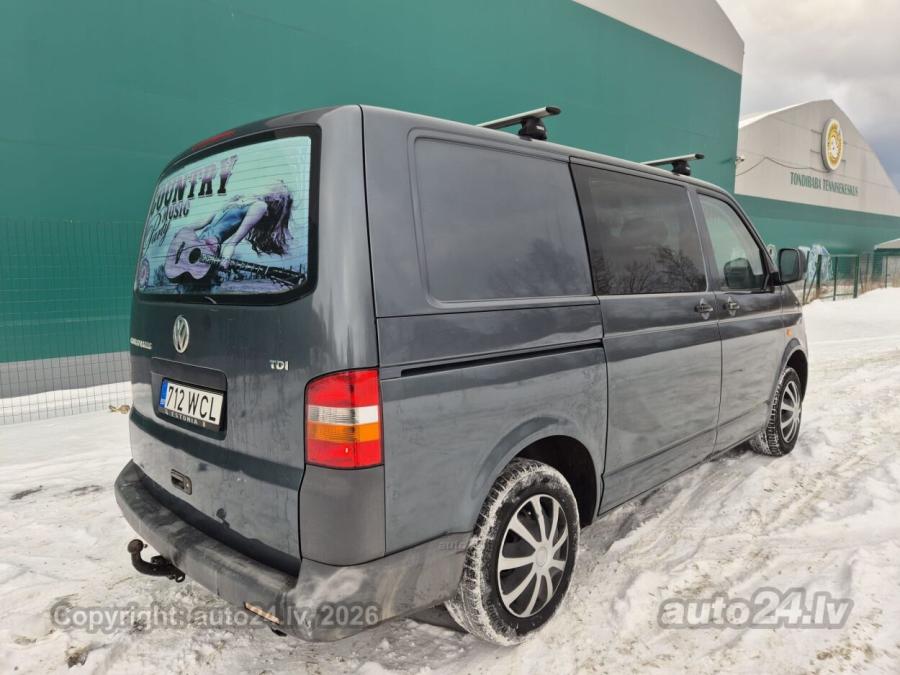 Pelēks Volkswagen Transporter 2005 Tallina, ar dzinēja tilpumu 1.90 L un nobraukumu 244 tūkst. km par 4998 €, foto 5 vietnē AUTOMOTO.COM.LV