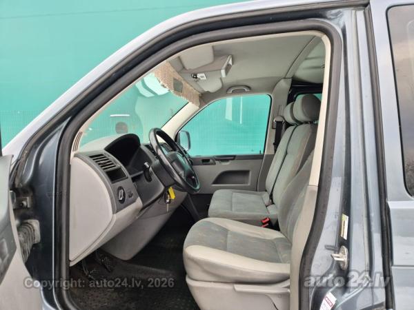 Pelēks Volkswagen Transporter 2005 Tallina, ar dzinēja tilpumu 1.90 L un nobraukumu 244 tūkst. km par 4998 €, foto 9 vietnē AUTOMOTO.COM.LV