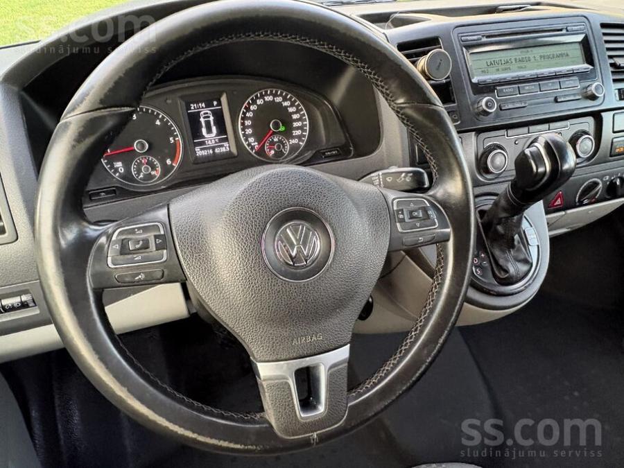 Pelēks Volkswagen Transporter 2010 Tukums, ar dzinēja tilpumu 2.00 L un nobraukumu 199 tūkst. km par 9950 €, foto 25 vietnē AUTOMOTO.COM.LV