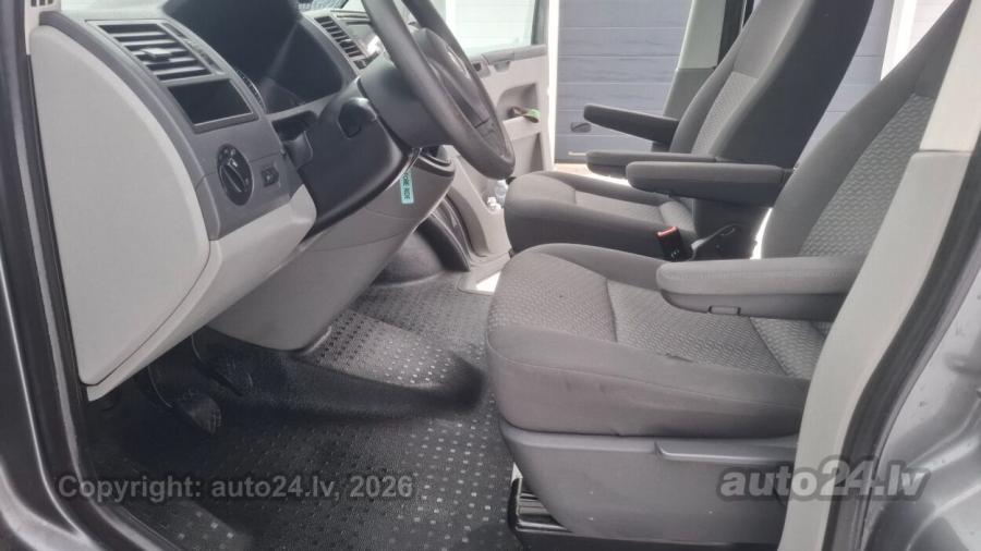Grey Volkswagen Transporter 2012 in Tallinn, with an engine capacity of 2.00 L and mileage of 0 thousand km for 12850 €, photo 11 on AUTOMOTO.COM.LV