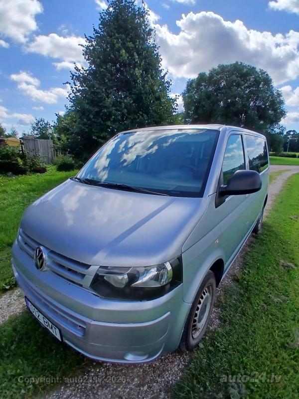 Grey Volkswagen Transporter 2012 in Tartu, with an engine capacity of 2.00 L and mileage of 139 thousand km for 13999 €, photo 1 on AUTOMOTO.COM.LV