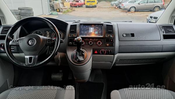 Pelēks Volkswagen Transporter 2013 Tallina, ar dzinēja tilpumu 2.00 L un nobraukumu 233 tūkst. km par 14000 €, foto 11 vietnē AUTOMOTO.COM.LV