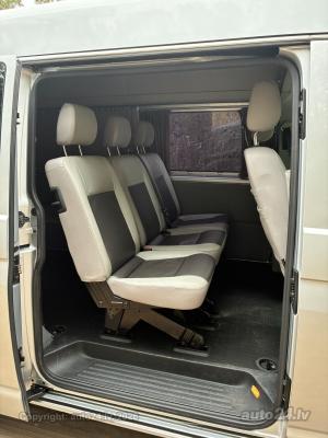 Grey Volkswagen Transporter 2014 in Tallinn, with an engine capacity of 2.00 L and mileage of 289 thousand km for 12500 €, photo 8 on AUTOMOTO.COM.LV