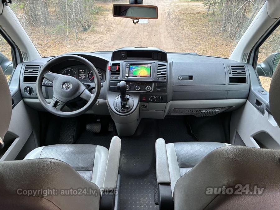 Grey Volkswagen Transporter 2014 in Tallinn, with an engine capacity of 2.00 L and mileage of 289 thousand km for 12500 €, photo 9 on AUTOMOTO.COM.LV