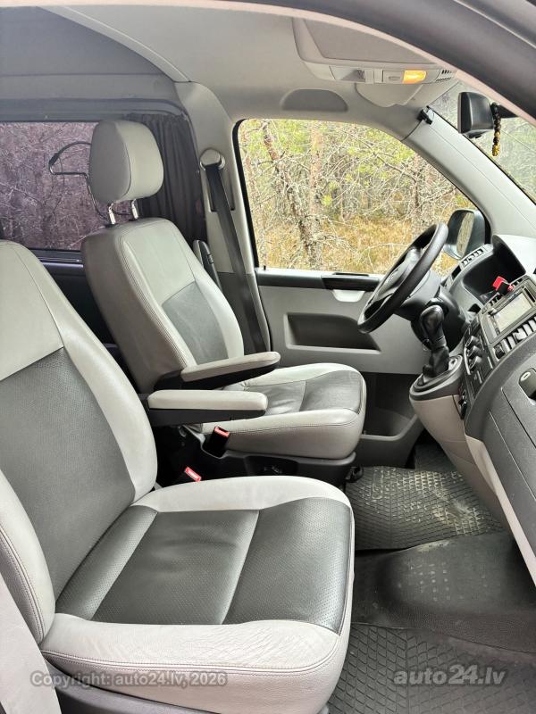 Grey Volkswagen Transporter 2014 in Tallinn, with an engine capacity of 2.00 L and mileage of 289 thousand km for 12500 €, photo 9 on AUTOMOTO.COM.LV