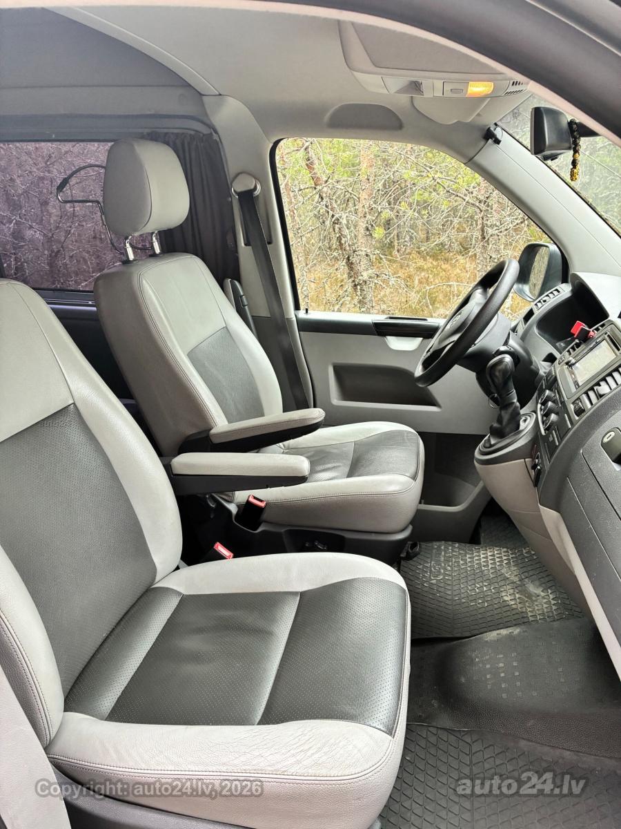 Grey Volkswagen Transporter 2014 in Tallinn, with an engine capacity of 2.00 L and mileage of 289 thousand km for 12500 €, photo 10 on AUTOMOTO.COM.LV