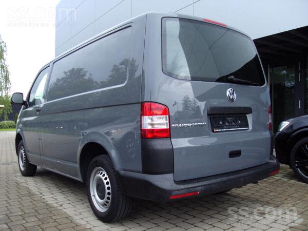 Grey Volkswagen Transporter 2014 in Riga, with an engine capacity of 2.00 L and mileage of 214 thousand km for 10500 €, photo 2 on AUTOMOTO.COM.LV