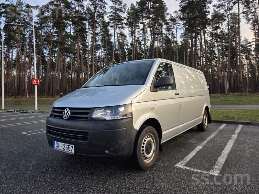 Pelēks Volkswagen Transporter 2014 Rīga, ar dzinēja tilpumu 2.00 L un nobraukumu 273 tūkst. km par 8050 €, foto 3 vietnē AUTOMOTO.COM.LV