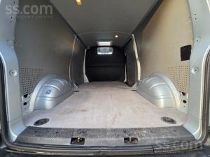 Pelēks Volkswagen Transporter 2014 Rīga, ar dzinēja tilpumu 2.00 L un nobraukumu 273 tūkst. km par 8050 €, foto 9 vietnē AUTOMOTO.COM.LV