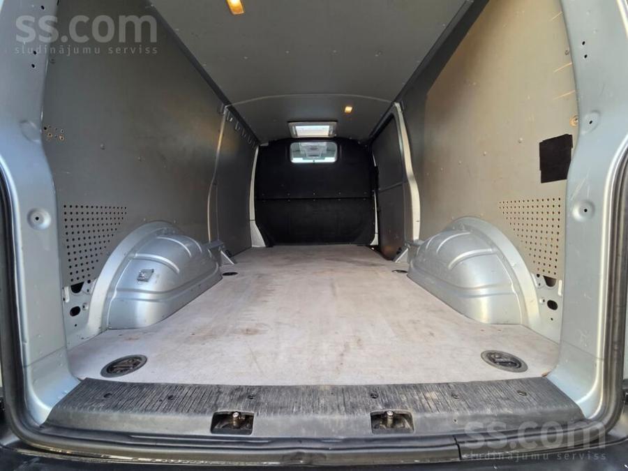 Pelēks Volkswagen Transporter 2014 Rīga, ar dzinēja tilpumu 2.00 L un nobraukumu 273 tūkst. km par 8050 €, foto 9 vietnē AUTOMOTO.COM.LV