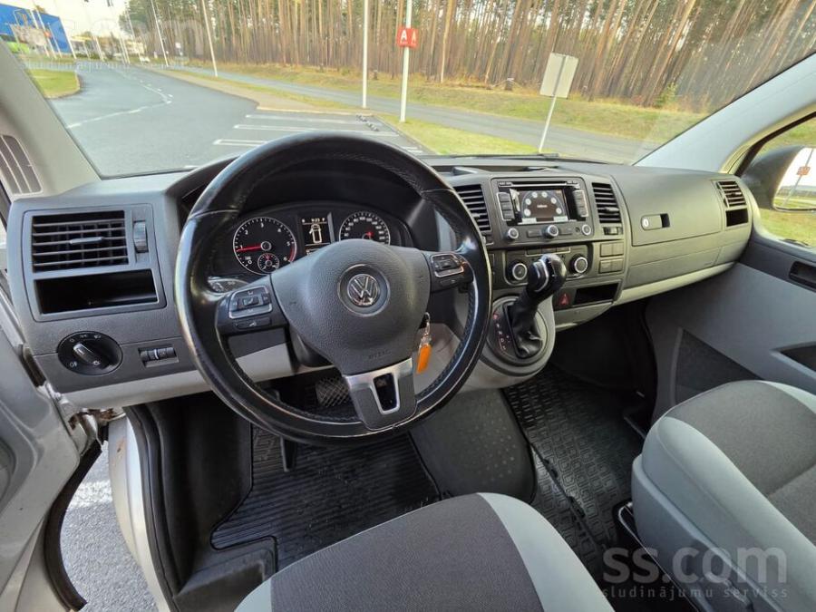 Pelēks Volkswagen Transporter 2014 Rīga, ar dzinēja tilpumu 2.00 L un nobraukumu 273 tūkst. km par 8050 €, foto 12 vietnē AUTOMOTO.COM.LV