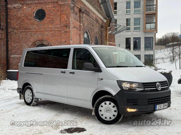 Grey Volkswagen Transporter 2015 in Tallinn, with an engine capacity of 2.00 L and mileage of 179 thousand km for 15100 €, photo 7 on AUTOMOTO.COM.LV