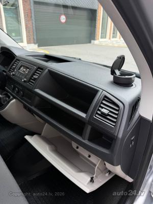 Grey Volkswagen Transporter 2017 in Tallinn, with an engine capacity of 2.00 L and mileage of 157 thousand km for 15999 €, photo 26 on AUTOMOTO.COM.LV