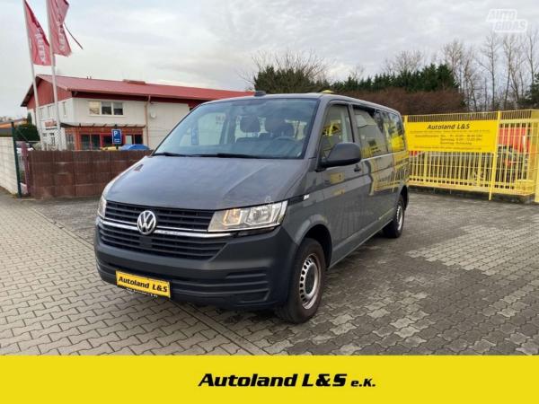 Pelēks Volkswagen Transporter 2021 Kauņa, ar dzinēja tilpumu 2.00 L un nobraukumu 30 tūkst. km par 31660 €, foto 1 vietnē AUTOMOTO.COM.LV