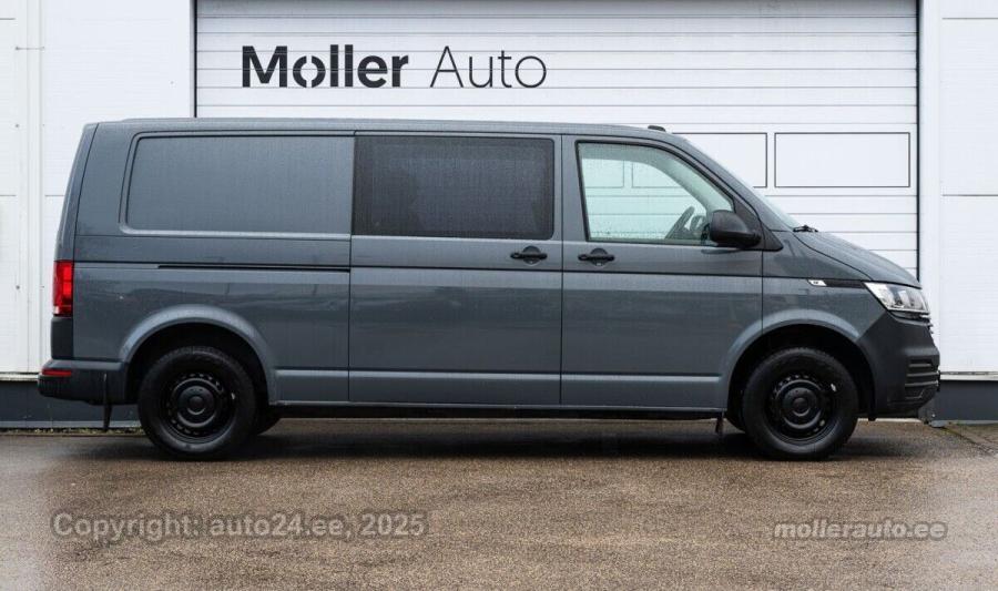 Grey Volkswagen Transporter 2023 in Riga, with an engine capacity of 2.00 L and mileage of 98 thousand km for 35816 €, photo 5 on AUTOMOTO.COM.LV