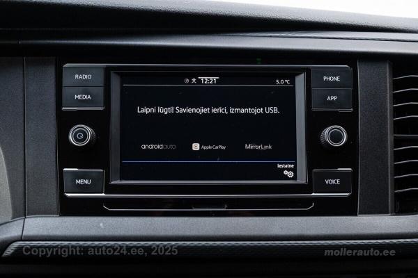 Grey Volkswagen Transporter 2023 in Riga, with an engine capacity of 2.00 L and mileage of 98 thousand km for 35816 €, photo 11 on AUTOMOTO.COM.LV