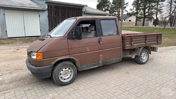 Volkswagen Transporter 1994 Kretinga, ar dzinēja tilpumu 2.40 L un nobraukumu 350 tūkst. km par 1000 €, foto 1 vietnē AUTOMOTO.COM.LV