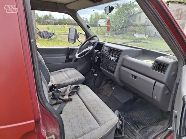 Volkswagen Transporter 1995 Viļņa, ar dzinēja tilpumu 2.40 L un nobraukumu 314 tūkst. km par 4500 €, foto 8 vietnē AUTOMOTO.COM.LV