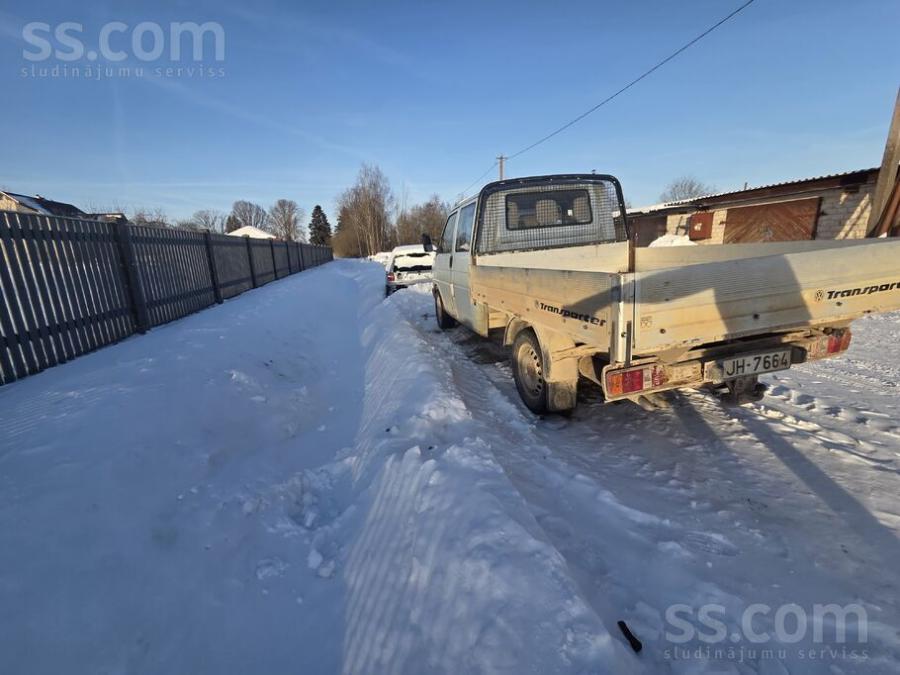 Volkswagen Transporter 1997 in Saldus, with an engine capacity of 1.90 L and mileage of 280 thousand km for 1800 €, photo 2 on AUTOMOTO.COM.LV