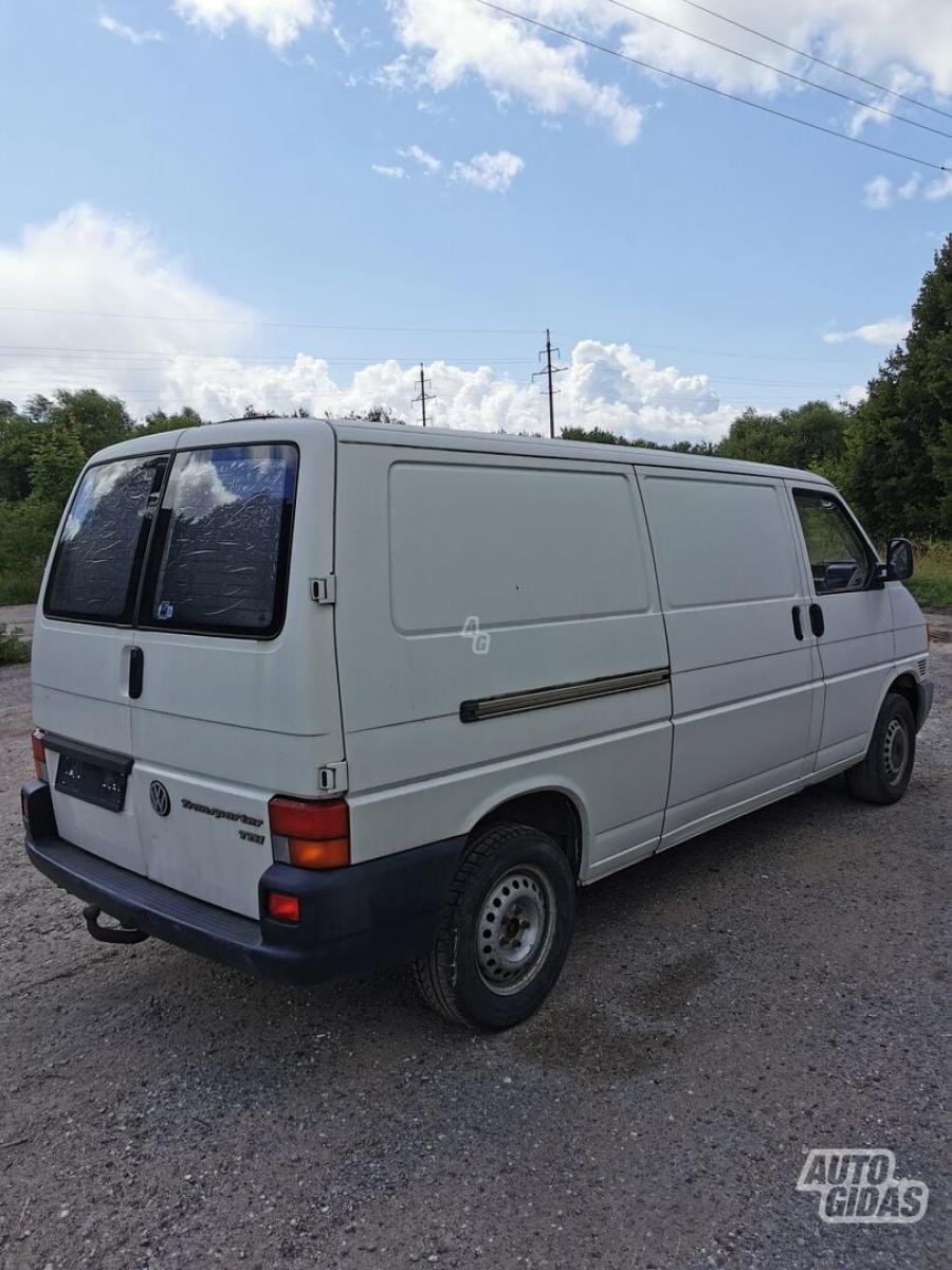 Volkswagen Transporter 1998 in Telschi, with an engine capacity of 2.50 L and mileage of 165 thousand km for 1999 €, photo 6 on AUTOMOTO.COM.LV