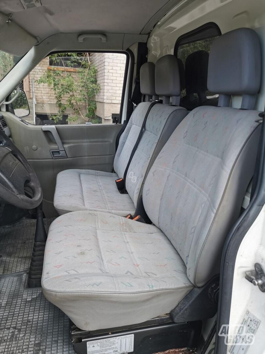 Volkswagen Transporter 1998 in Telschi, with an engine capacity of 2.50 L and mileage of 165 thousand km for 1999 €, photo 11 on AUTOMOTO.COM.LV