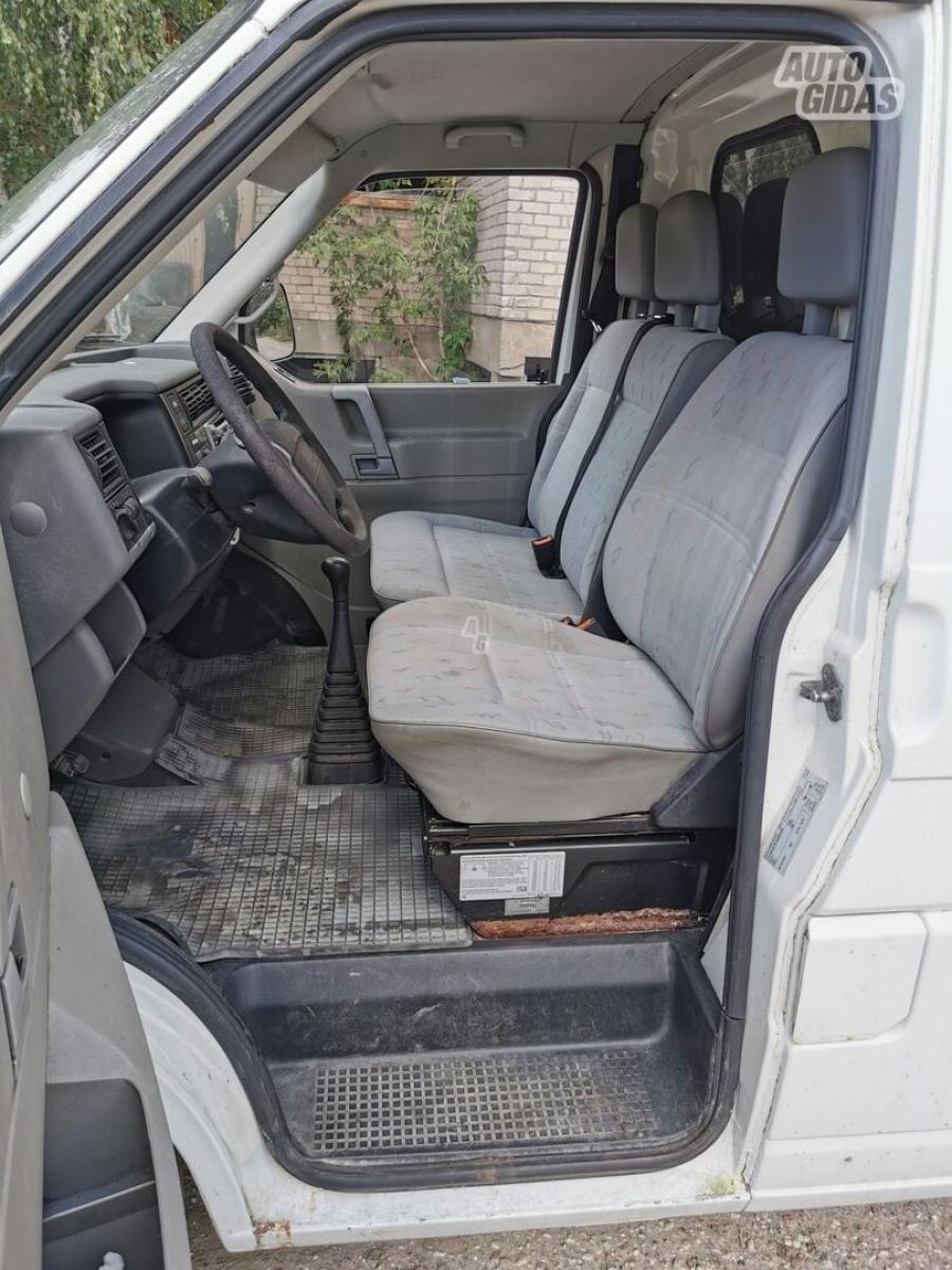 Volkswagen Transporter 1998 in Telschi, with an engine capacity of 2.50 L and mileage of 165 thousand km for 1999 €, photo 12 on AUTOMOTO.COM.LV