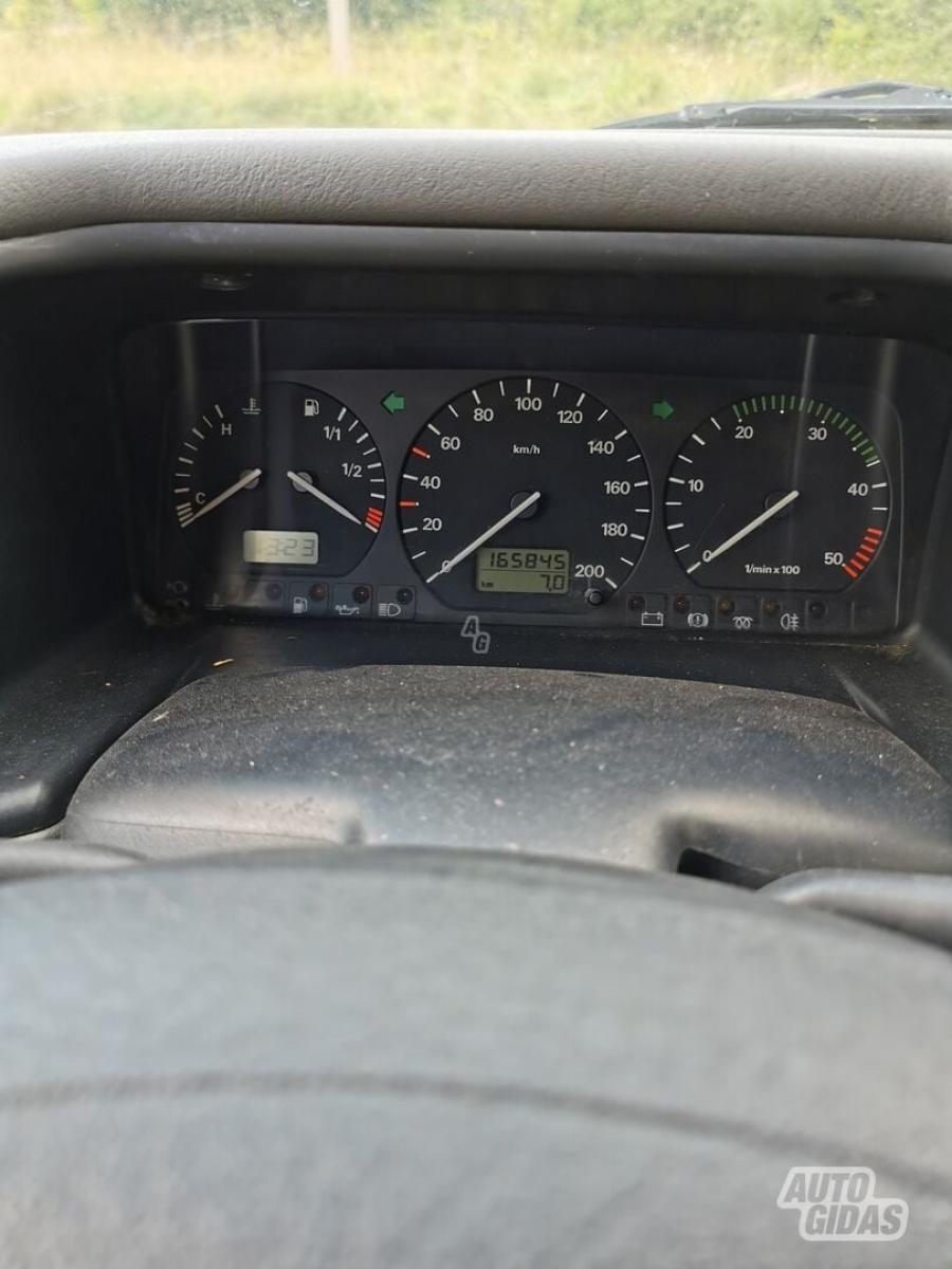 Volkswagen Transporter 1998 in Telschi, with an engine capacity of 2.50 L and mileage of 165 thousand km for 1999 €, photo 14 on AUTOMOTO.COM.LV