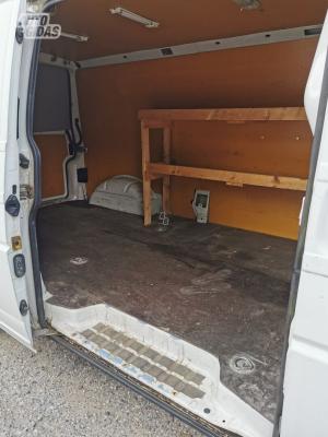 Volkswagen Transporter 1998 in Telschi, with an engine capacity of 2.50 L and mileage of 165 thousand km for 1999 €, photo 17 on AUTOMOTO.COM.LV