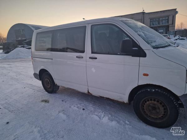 Volkswagen Transporter 2004 Kelmė, ar dzinēja tilpumu 2.50 L un nobraukumu 350 tūkst. km par 2200 €, foto 3 vietnē AUTOMOTO.COM.LV