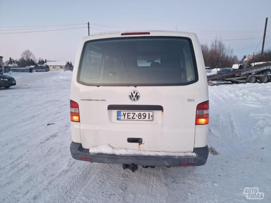 Volkswagen Transporter 2004 in Kelme, with an engine capacity of 2.50 L and mileage of 340 thousand km for 1800 €, photo 3 on AUTOMOTO.COM.LV