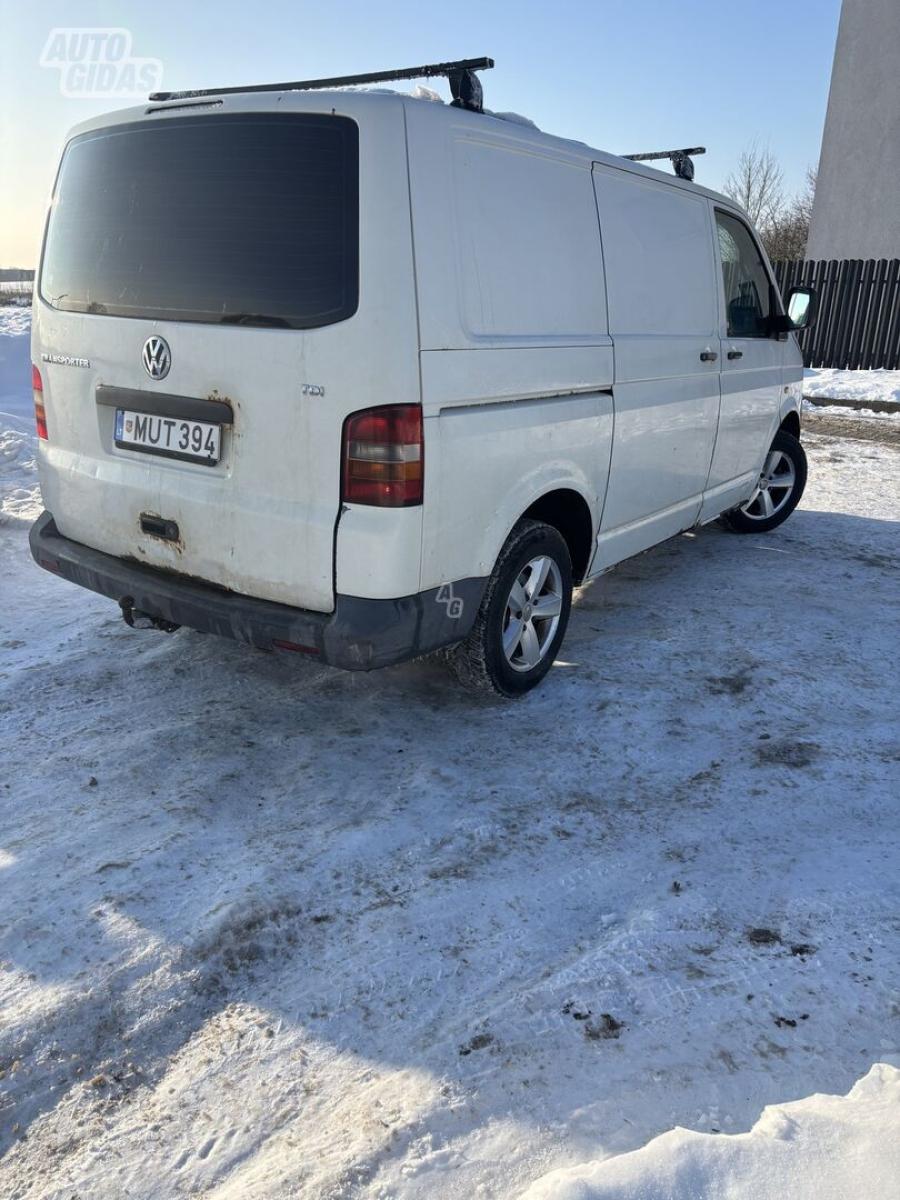 Volkswagen Transporter 2004 in Klaipeda, with an engine capacity of 1.90 L and mileage of 335 thousand km for 2750 €, photo 4 on AUTOMOTO.COM.LV