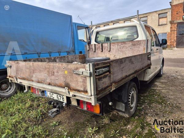 Volkswagen Transporter 2004 in Lazdijai, with an engine capacity of 2.46 L and mileage of 328 thousand km for 900 €, photo 4 on AUTOMOTO.COM.LV