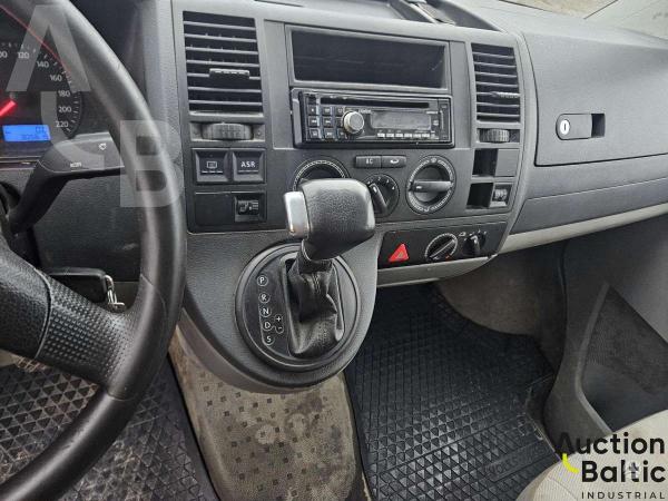 Volkswagen Transporter 2006 Klaipėda, ar dzinēja tilpumu 0.00 L un nobraukumu 306 tūkst. km par 1800 €, foto 8 vietnē AUTOMOTO.COM.LV