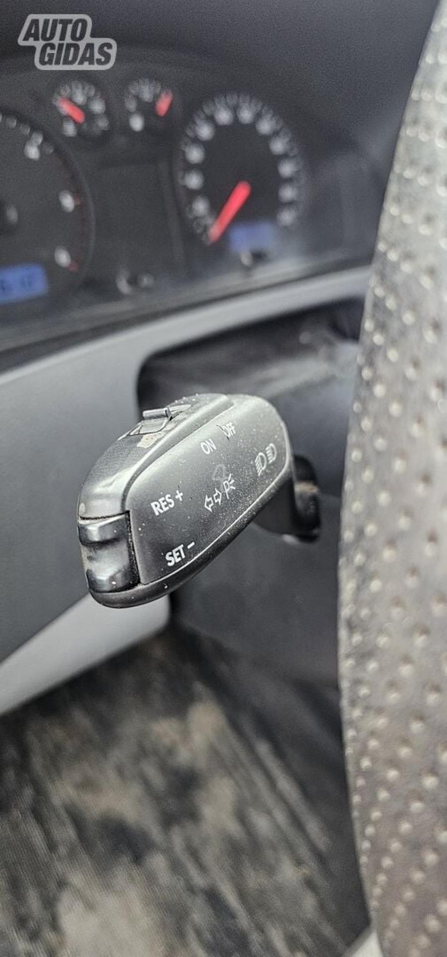 Volkswagen Transporter 2007 Mažeikiai, ar dzinēja tilpumu 1.90 L un nobraukumu 333 tūkst. km par 4300 €, foto 9 vietnē AUTOMOTO.COM.LV