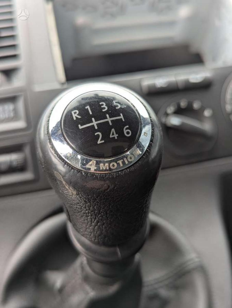 Volkswagen Transporter 2007 Kauņa, ar dzinēja tilpumu 2.46 L un nobraukumu 277 tūkst. km par 4600 €, foto 18 vietnē AUTOMOTO.COM.LV