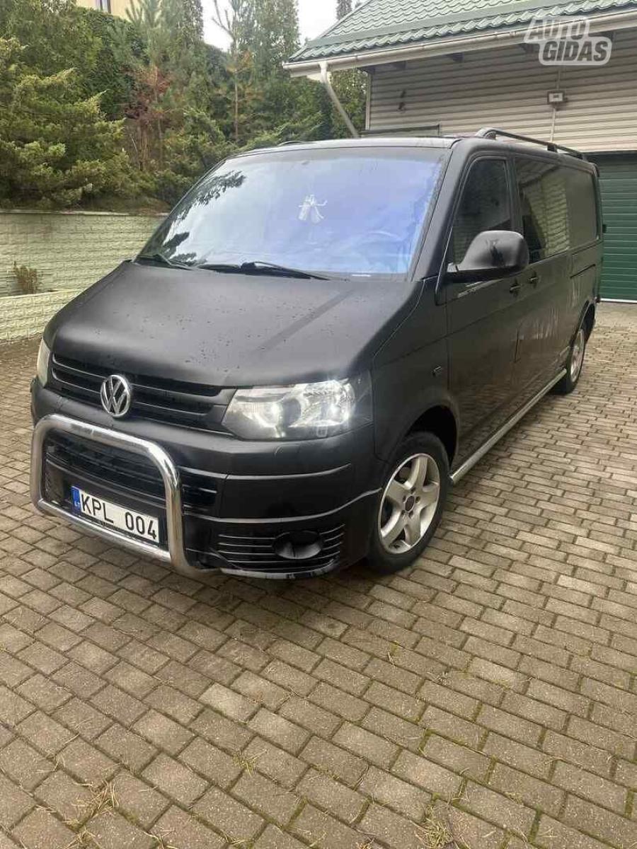 Volkswagen Transporter 2009 in Vilnius, with an engine capacity of 2.50 L and mileage of 400 thousand km for 8400 €, photo 1 on AUTOMOTO.COM.LV