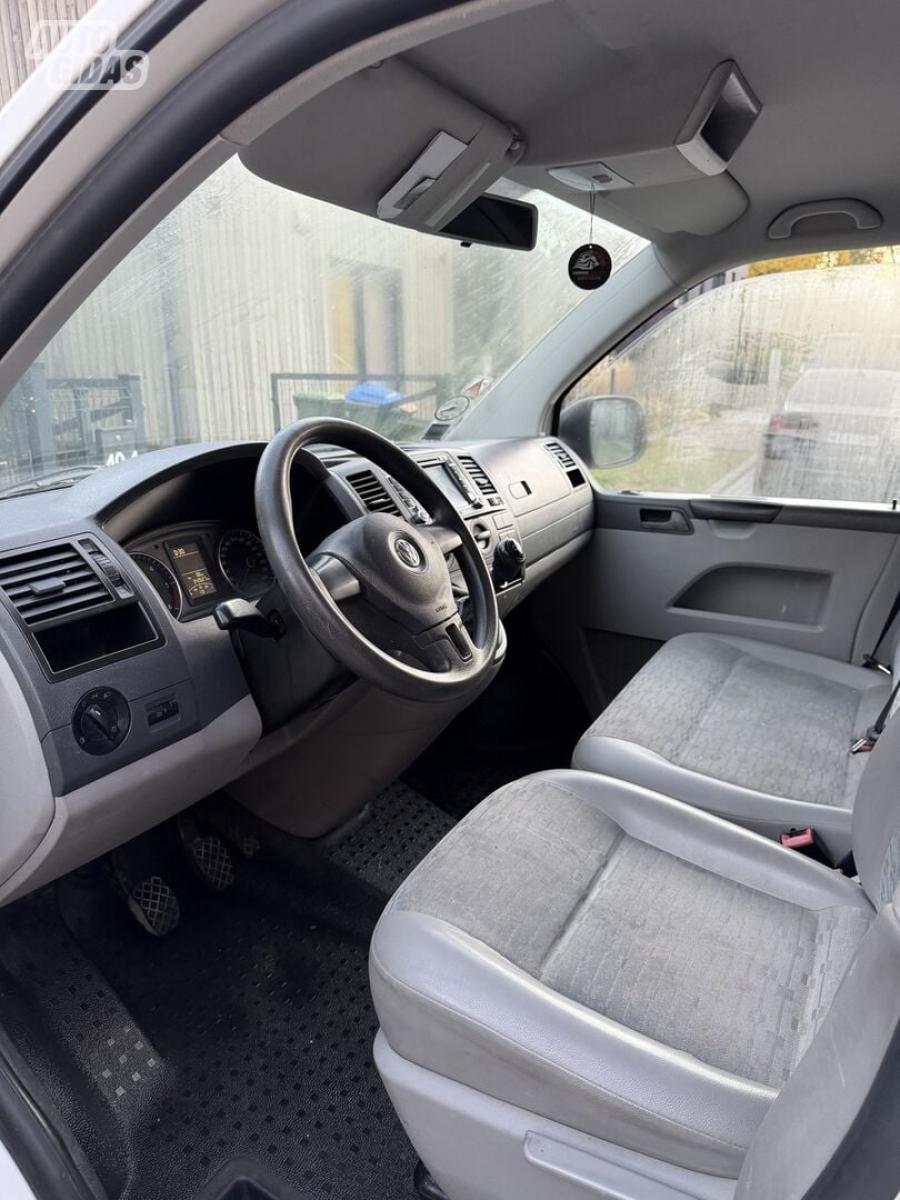 Volkswagen Transporter 2009 Kauņa, ar dzinēja tilpumu 2.00 L un nobraukumu 343 tūkst. km par 3700 €, foto 6 vietnē AUTOMOTO.COM.LV