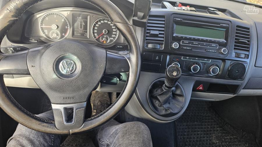 Volkswagen Transporter 2010 in Kaisiadorys, with an engine capacity of 2.00 L and mileage of 220 thousand km for 6500 €, photo 8 on AUTOMOTO.COM.LV