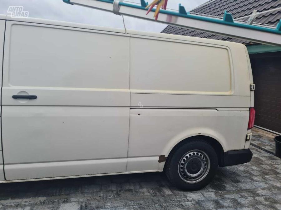 Volkswagen Transporter 2018 in Prienai, with an engine capacity of 2.00 L and mileage of 249 thousand km for 9000 €, photo 6 on AUTOMOTO.COM.LV