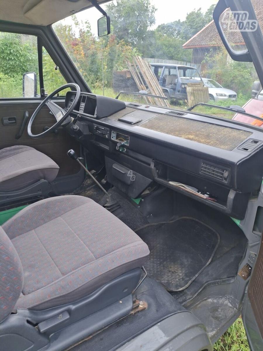 Volkswagen Transporter 1986 in Klaipeda, with an engine capacity of 1.90 L and mileage of 56 thousand km for 5500 €, photo 12 on AUTOMOTO.COM.LV