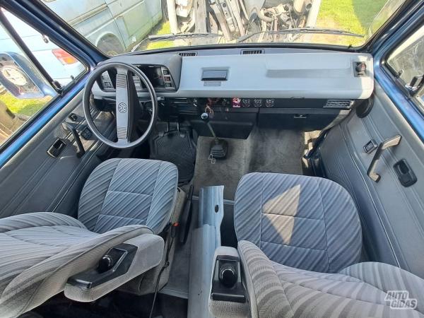 Volkswagen Transporter 1990 Birštonas, ar dzinēja tilpumu 1.60 L un nobraukumu 199 tūkst. km par 16000 €, foto 3 vietnē AUTOMOTO.COM.LV