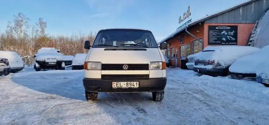 Volkswagen Transporter 1992 Valmiera, ar dzinēja tilpumu 2.40 L un nobraukumu 286 tūkst. km par 2000 €, foto 9 vietnē AUTOMOTO.COM.LV