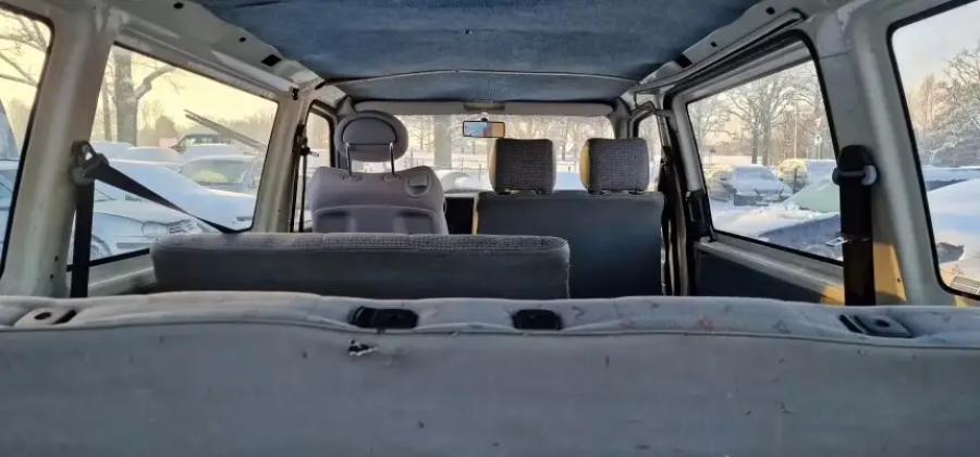 Volkswagen Transporter 1992 Valmiera, ar dzinēja tilpumu 2.40 L un nobraukumu 286 tūkst. km par 2000 €, foto 13 vietnē AUTOMOTO.COM.LV