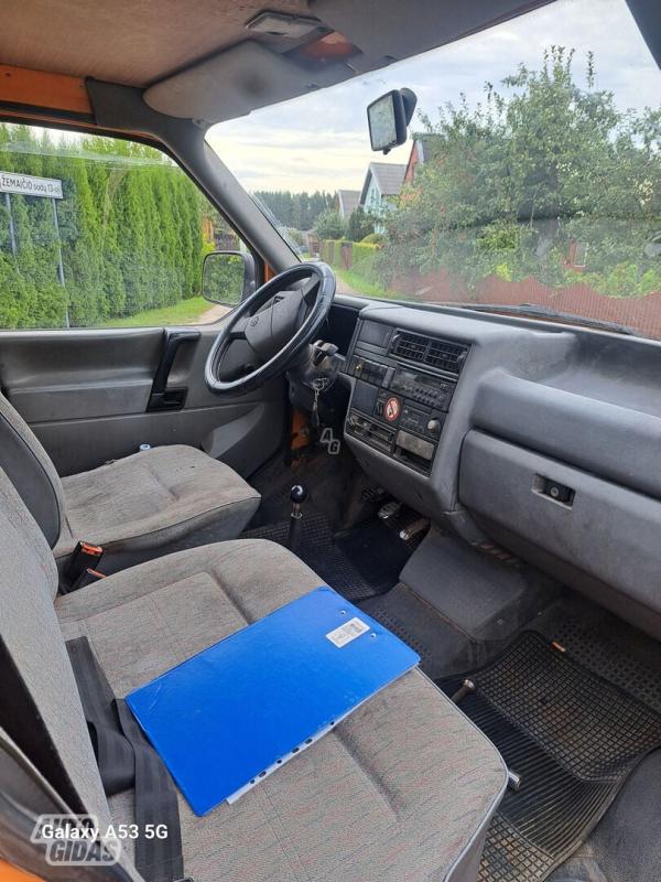 Volkswagen Transporter 1993 in Telschi, with an engine capacity of 1.90 L and mileage of 334 thousand km for 1650 €, photo 10 on AUTOMOTO.COM.LV