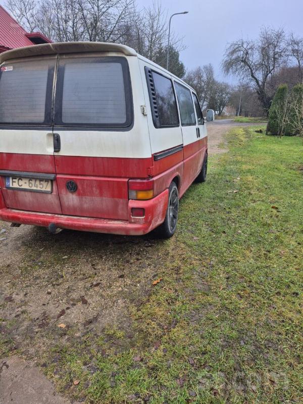 Volkswagen Transporter 1994 in Liepaja, with an engine capacity of 1.90 L and mileage of 323 thousand km for 1600 €, photo 3 on AUTOMOTO.COM.LV