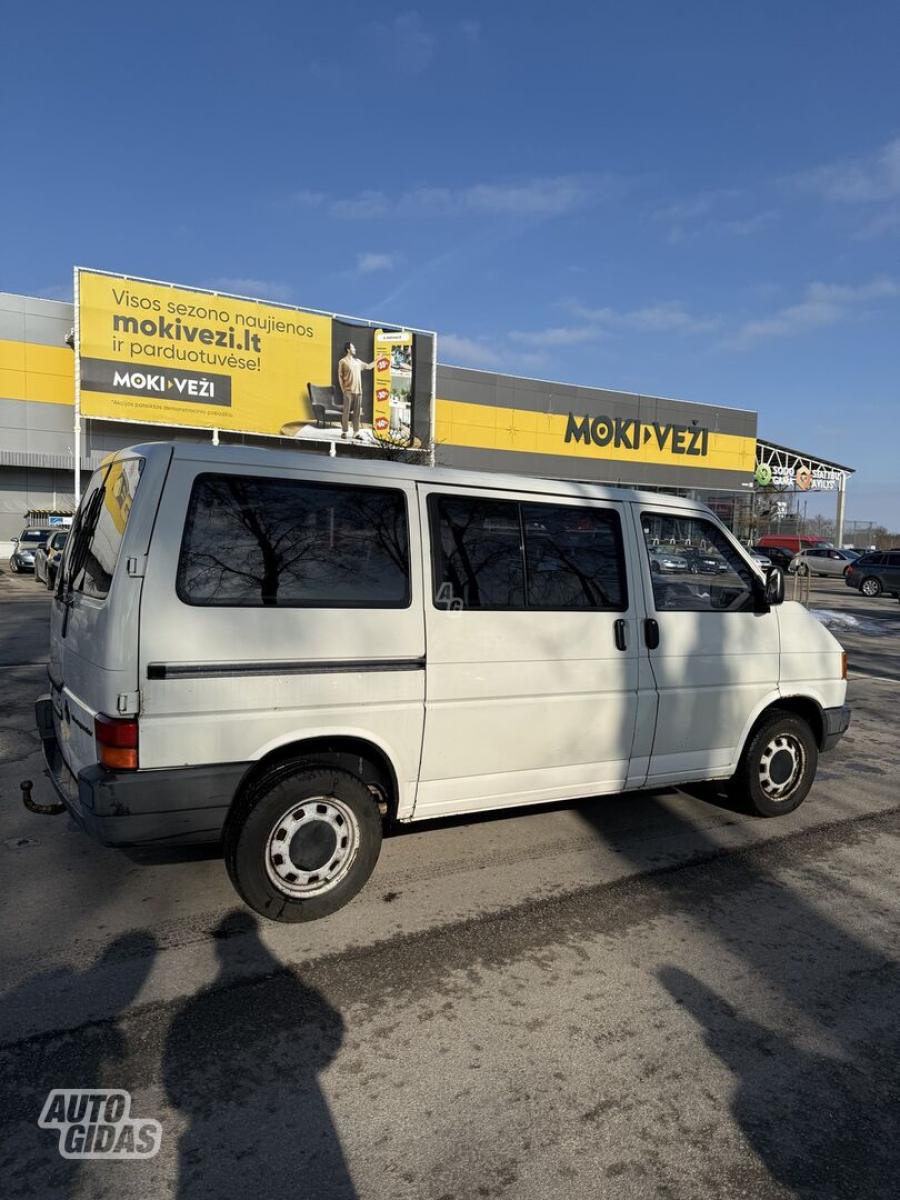 Volkswagen Transporter 1995 in Prienai, with an engine capacity of 2.40 L and mileage of 300 thousand km for 2700 €, photo 2 on AUTOMOTO.COM.LV