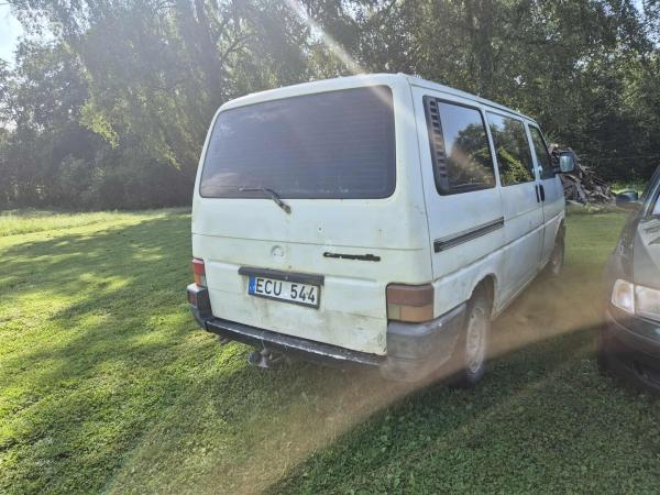 Volkswagen Transporter 1996 Šilalė, ar dzinēja tilpumu 2.40 L un nobraukumu 300 tūkst. km par 1000 €, foto 9 vietnē AUTOMOTO.COM.LV