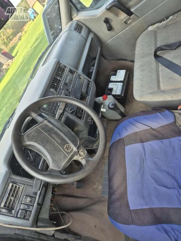 Volkswagen Transporter 1996 in Silale, with an engine capacity of 2.40 L and mileage of 300 thousand km for 1000 €, photo 5 on AUTOMOTO.COM.LV